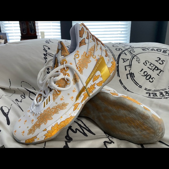 adidas | Shoes | Ric Flair X Dame 7 White Gold Metallic Size 2m | Poshmark